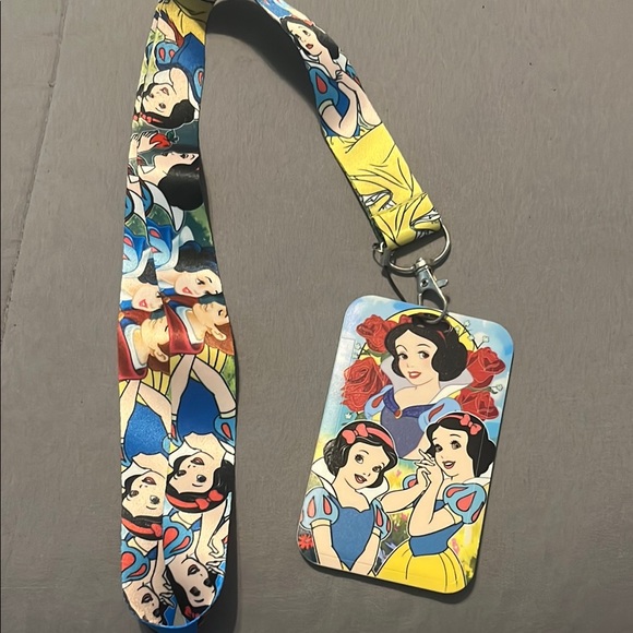 Disney | Accessories | Disney Snow White Lanyard And Id Card Holder ...